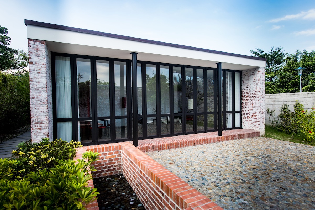 Larry's List - Art Collector Interviews